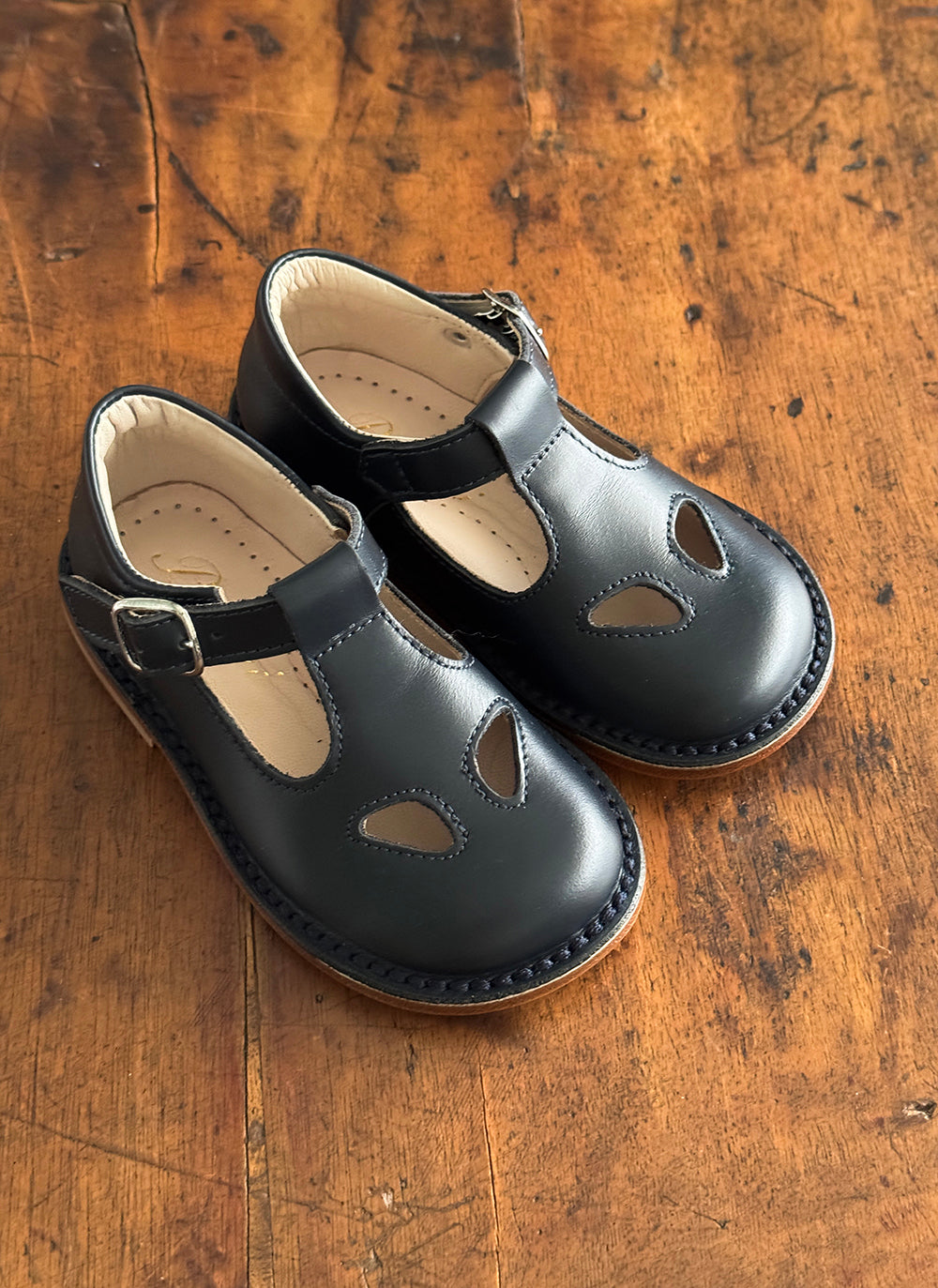 High-quality children's clothing and home linens | Baroni Firenze