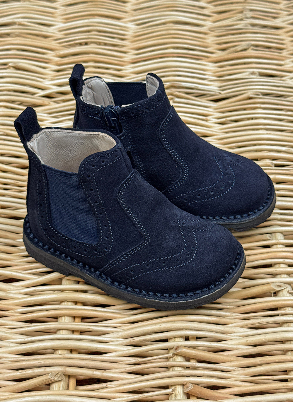 High-quality children's clothing and home linens | Baroni Firenze
